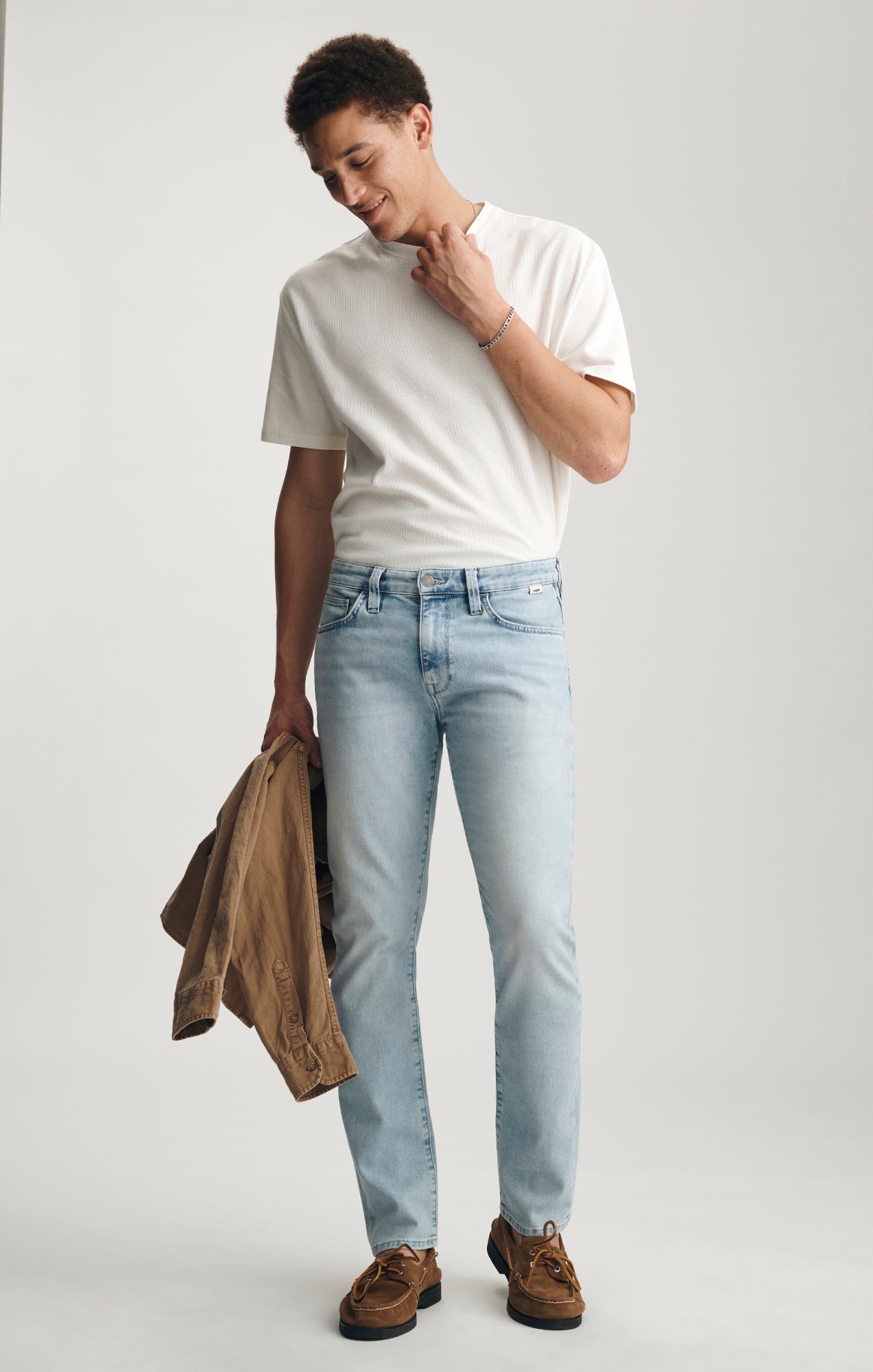 Mavi Men's Marcus Slim Straight Leg In Light Air-Lite – Mavi Jeans
