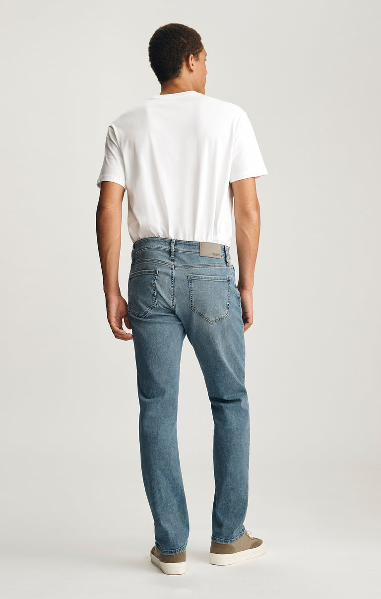 Mavi Men's Zach Straight Leg In Light Brushed Organic Vintage – Mavi Jeans