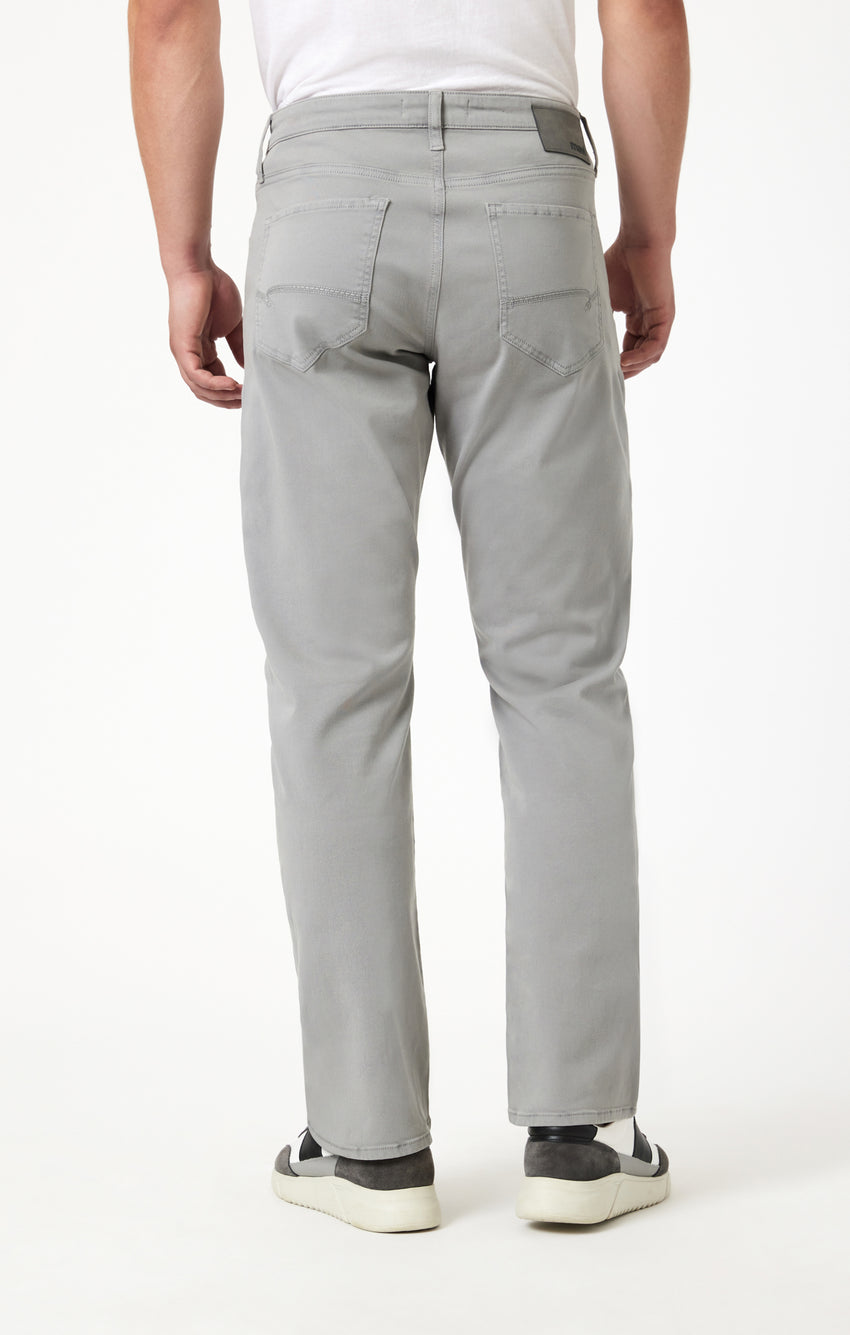 Mavi Men's Matt Relaxed Straight Leg In Stormy Casual Twill – Mavi Jeans